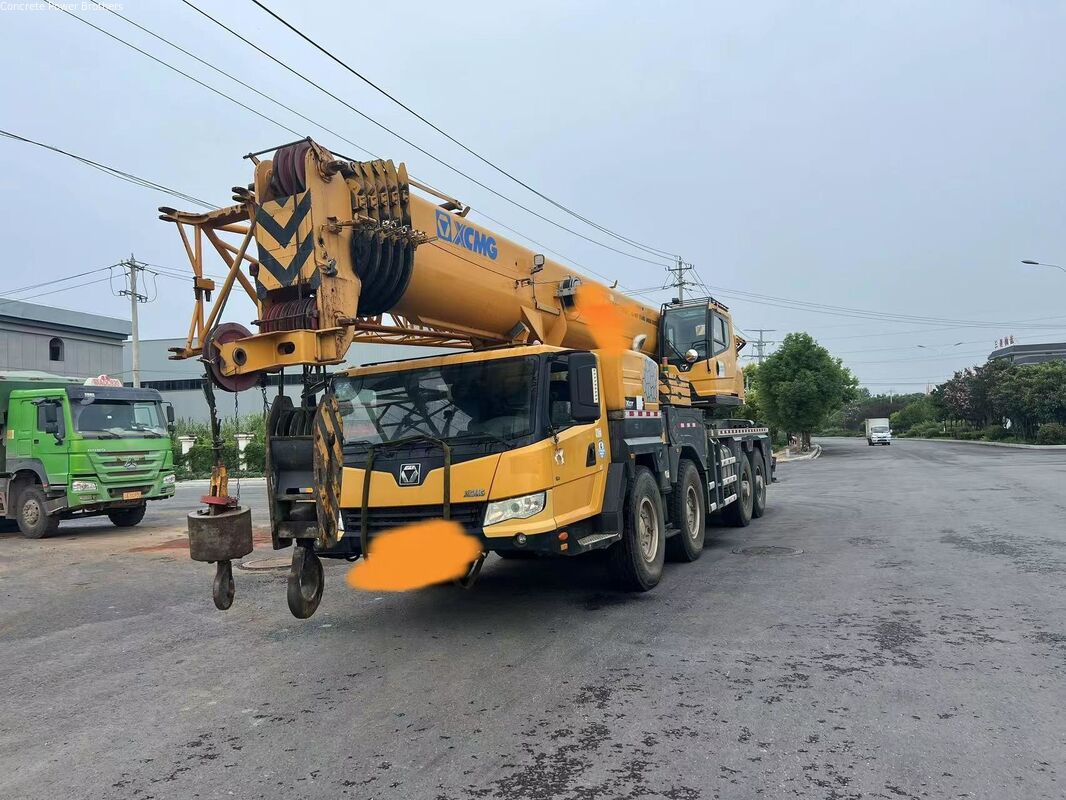 18 Years Xg 80 Tons Truck Crane with Five-Arm Jib and Maximum Lifting ...